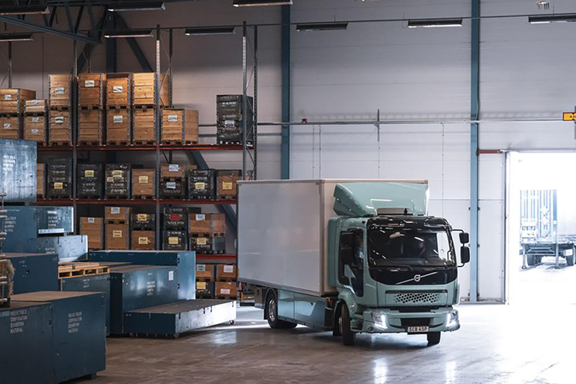 Volvo Presents Electric Trucks With Longer Range | Truck & Bus News